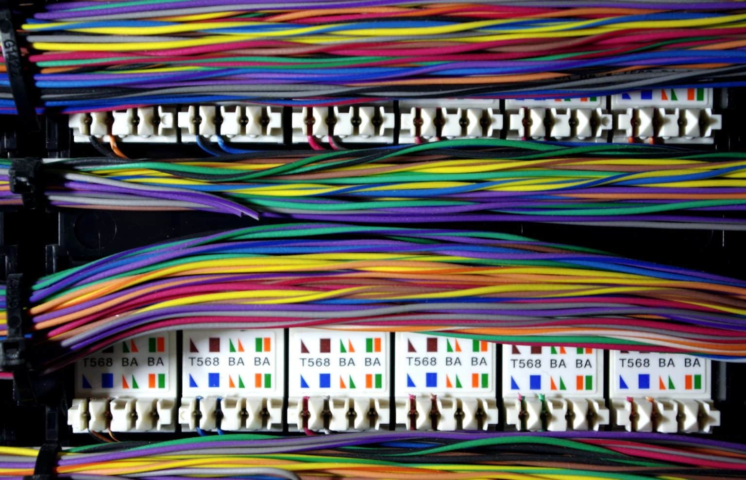 Dégainer un fil électrique - Mag Du Web